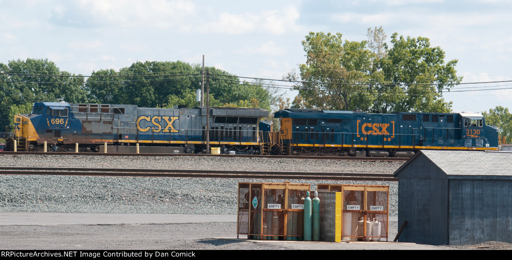 CSX 696 & CSX 3130